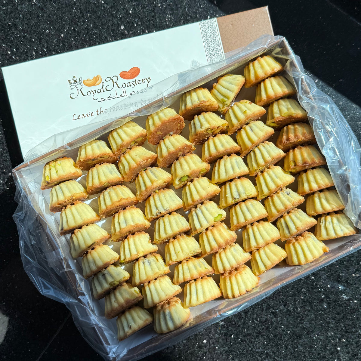 Premium Turkish Baklava with Pistachio | Fistikli Kadayif (Burma) 1500g ...